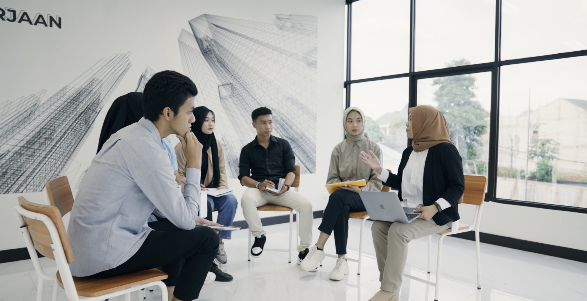 Politeknik Ketenagakerjaan – #UnggulKompetenSiapKerja